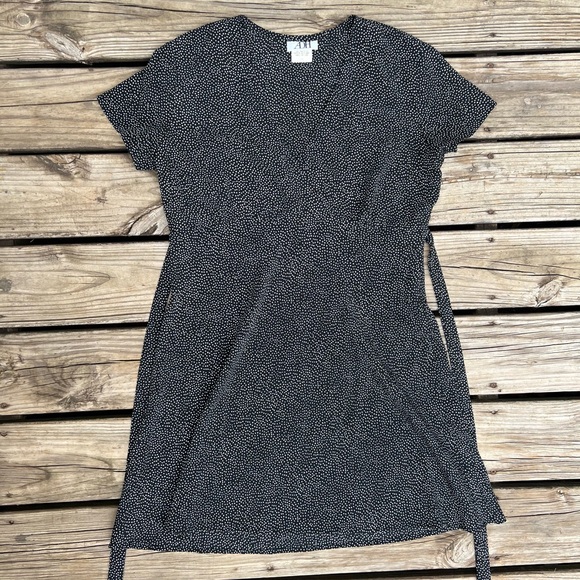 ADH | Dresses | Vintage 9s Dress Sz 1 Black Polka Dots V Neck Knee ...